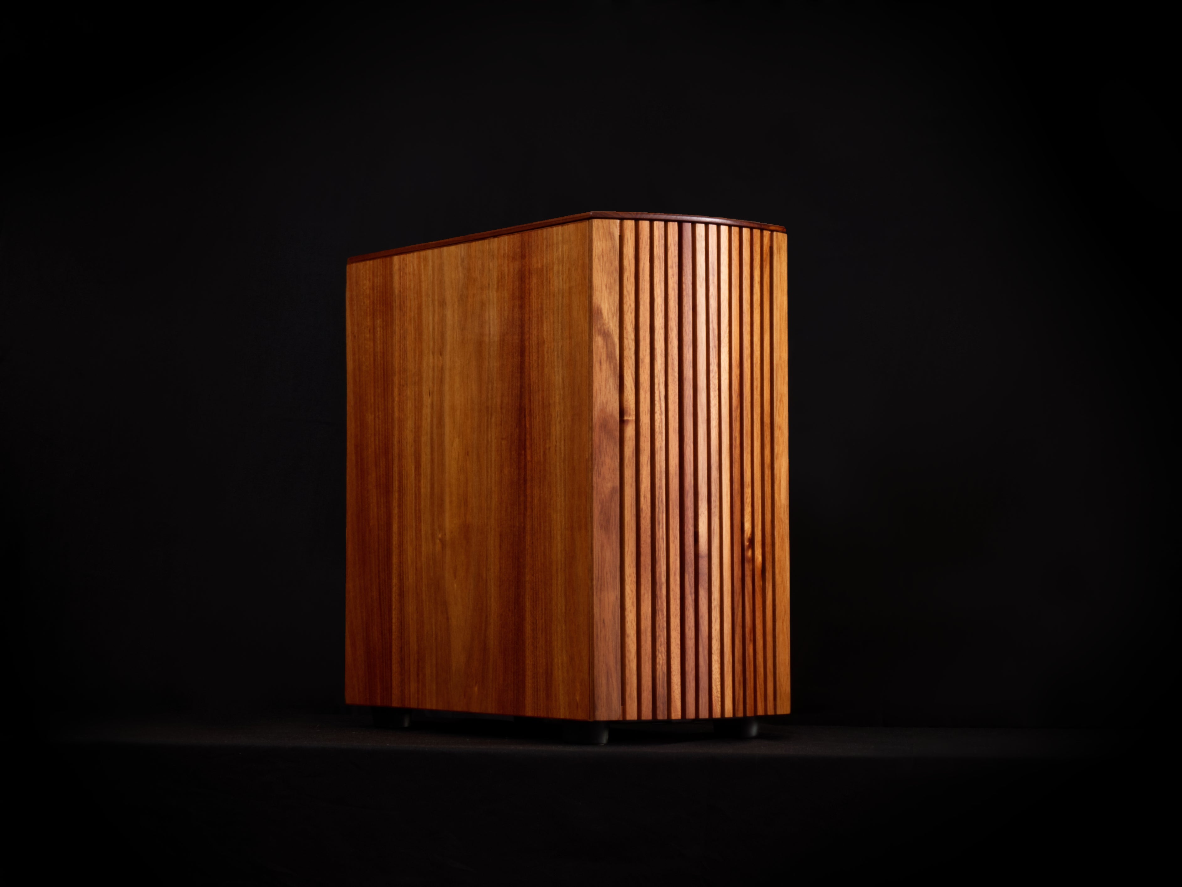 Genesis - Blackwood | Woodfort Cases