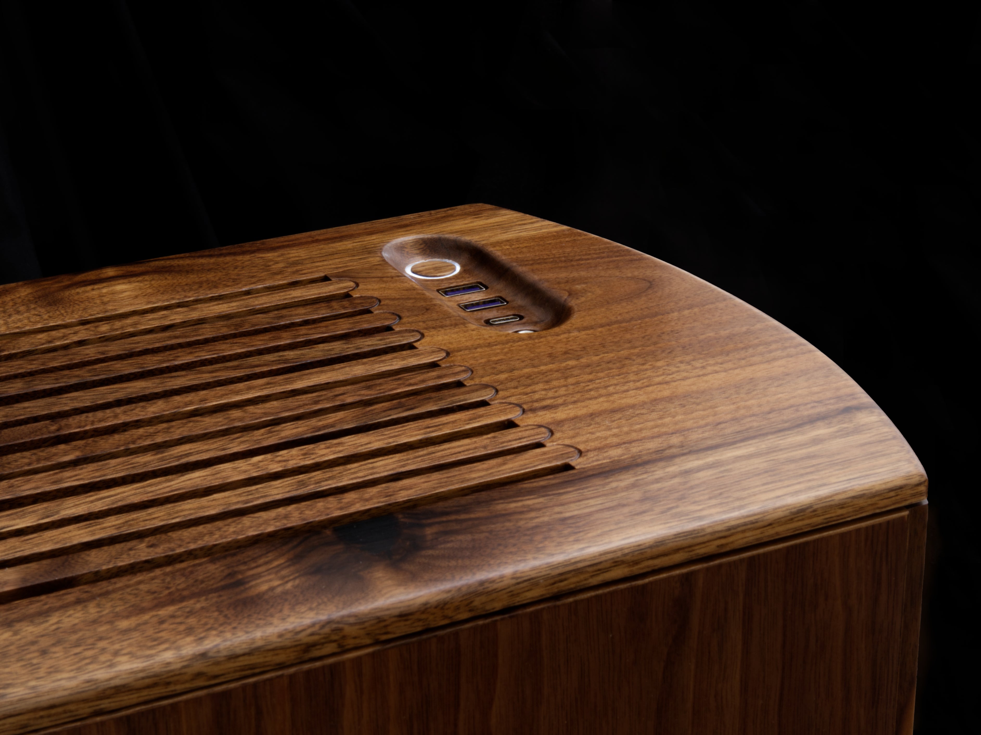 Genesis - Walnut | Woodfort Cases